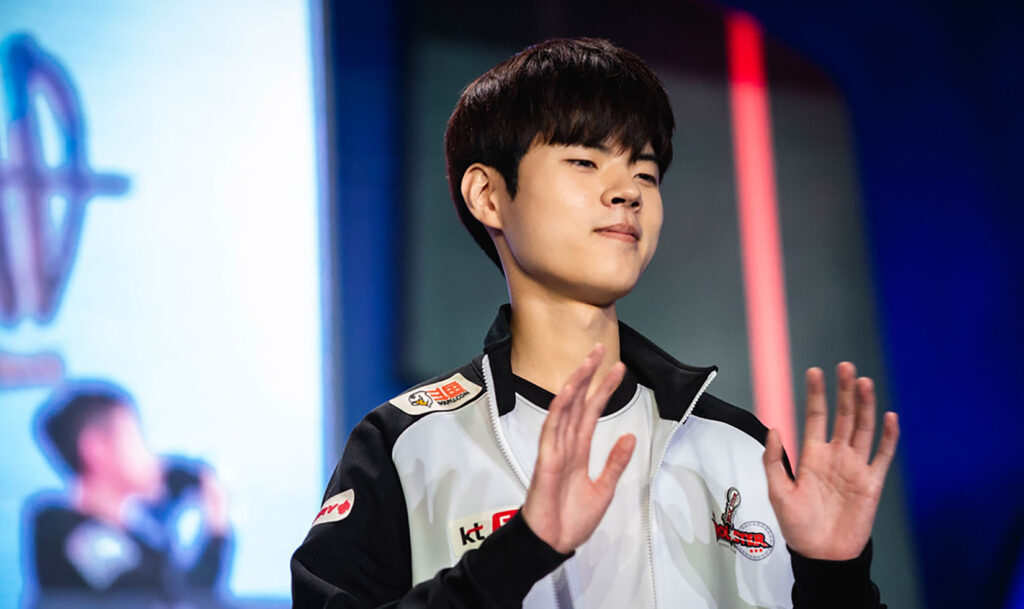 Deft - 'Vị vua không ngai' của lịch sử LMHT thế giới | ONE Esports Vietnam