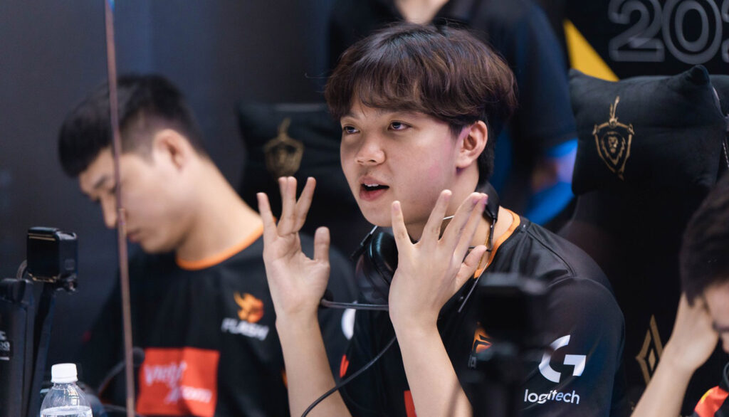 FL ADC: 'Flash không thể thắng SGP với phong độ như hiện tại' | ONE ...