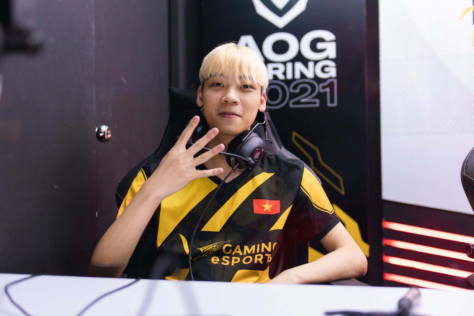 ĐTDV Mùa Xuân 2021 - Playoffs: V Gaming giành chiến thắng thuyết phục ...