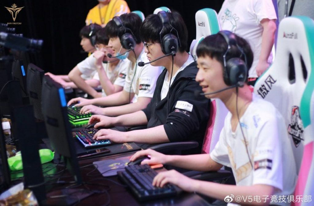 NiP chính thức trở lại LMHT sau khi sáp nhập với đội tuyển Victory Five ...