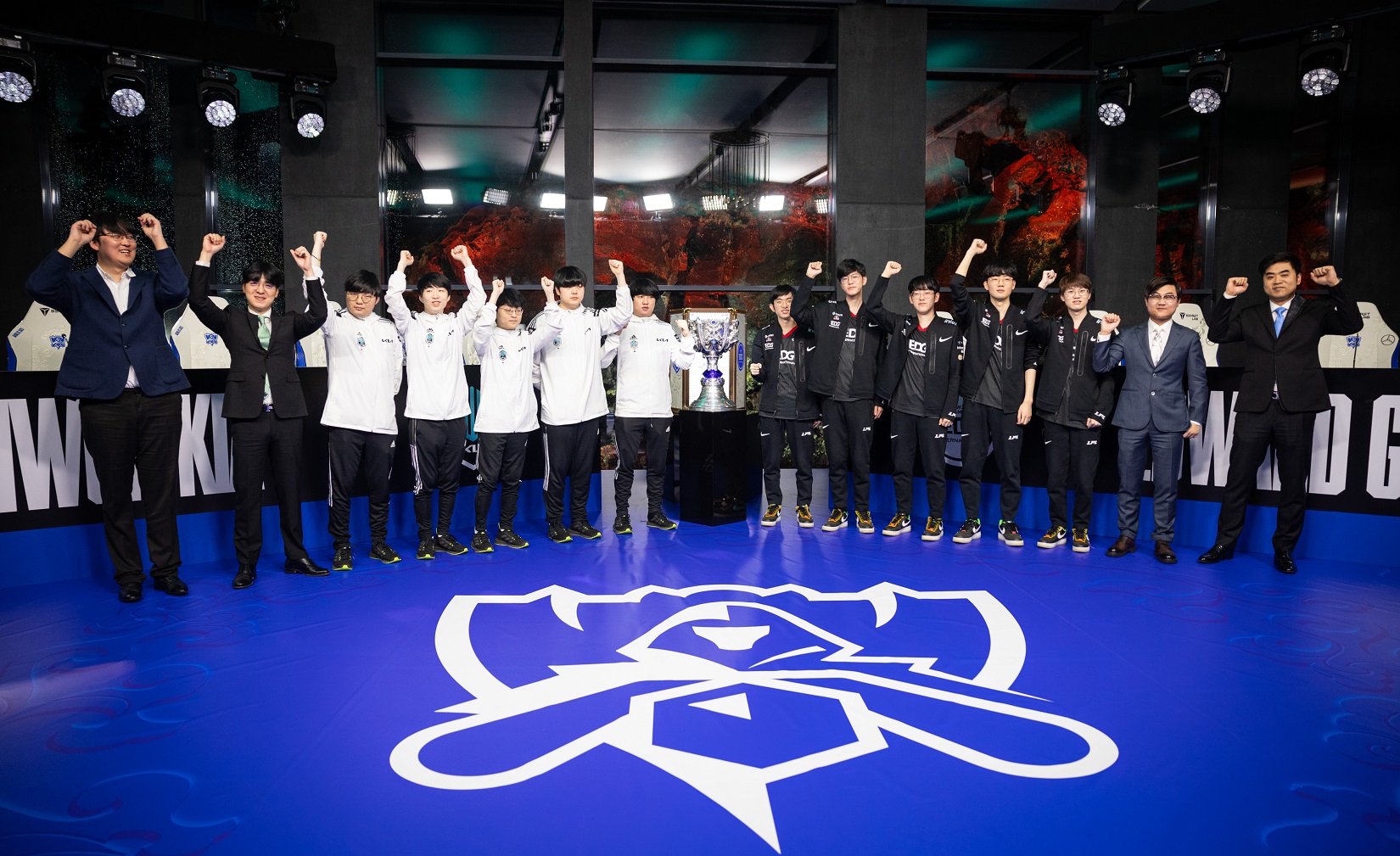 Chung kết CKTG 2021 - DK vs. EDG: Soán ngôi nhà ĐKVĐ, EDward Gaming chính thức trở thành tân ...