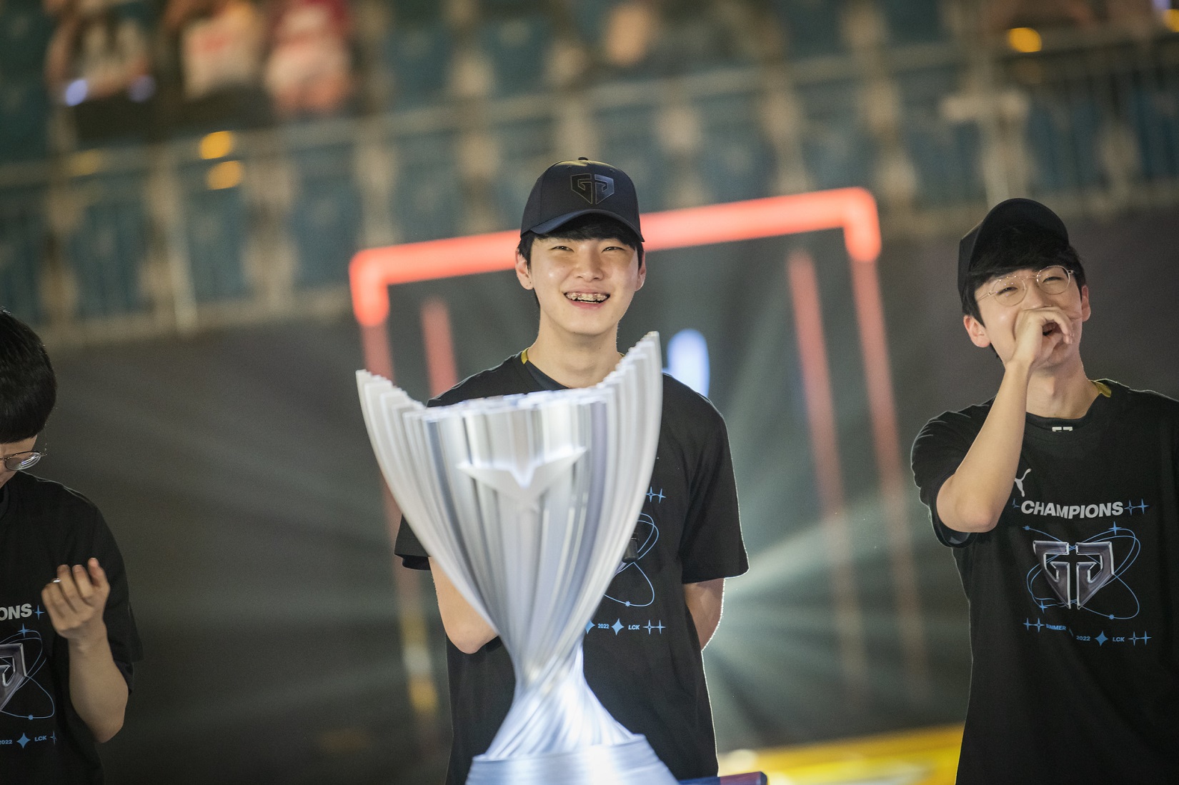 GEN Chovy: 'Cuối cùng mình cũng có cơ hội đứng ở đây để rũ bỏ hình ảnh ...