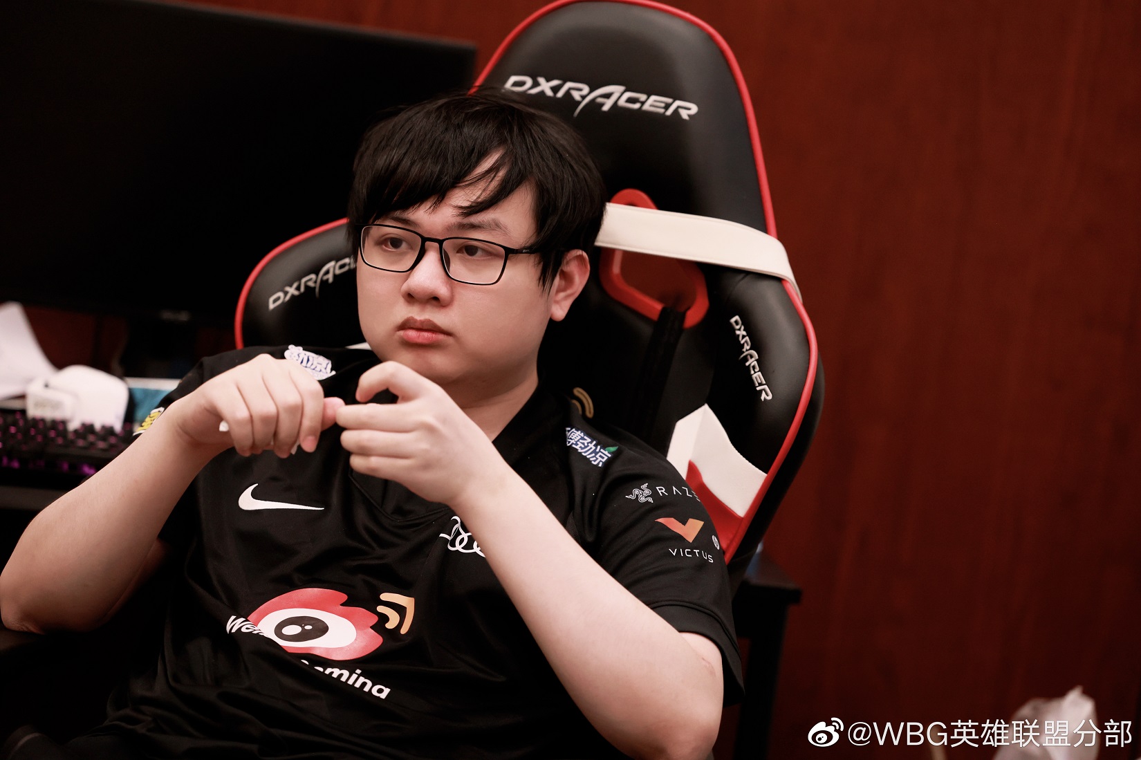 LPL Mùa Xuân 2023: Angel tiết lộ về tương lai của SofM trên sóng stream | ONE Esports Vietnam