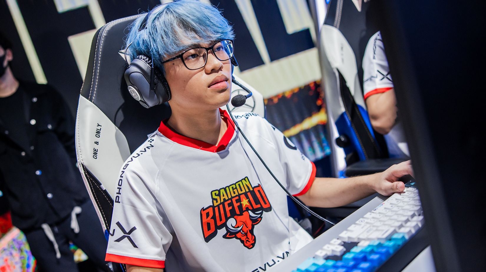 SGB vươn tầm thế giới, dàn caster Pháp phát cuồng vì Bầy Trâu tại CKTG ...