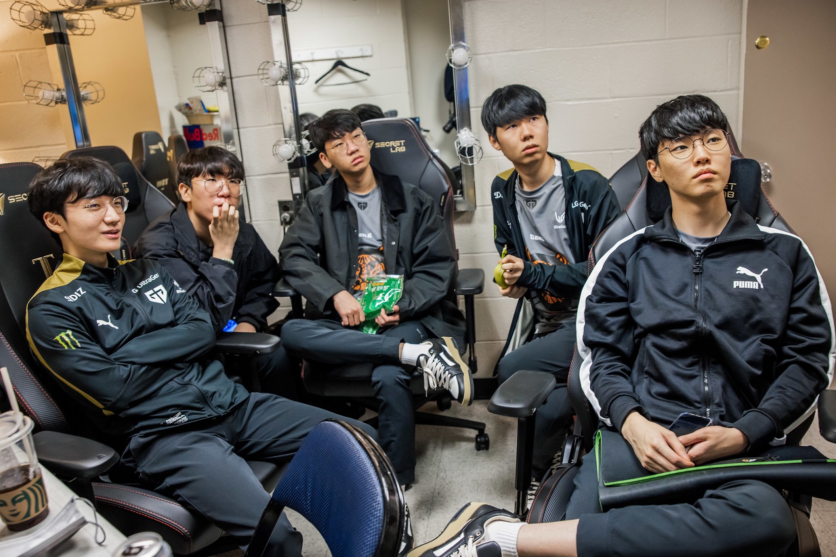 Vòng bảng CKTG 2022 – Ngày 8: Vòng bảng chính thức ngã ngũ, cả 4 đội tuyển LCK thuận lợi vào Tứ ...