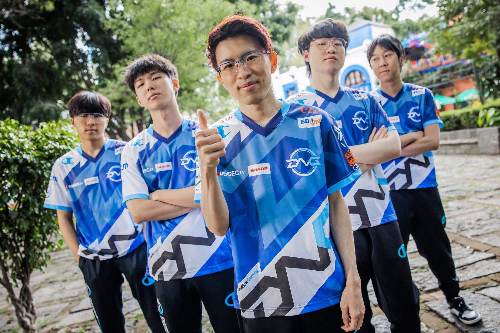 DFM Evi cho thấy sự tự tin trước cuộc đối đầu với RNG tại CKTG 2022 | ONE Esports Vietnam