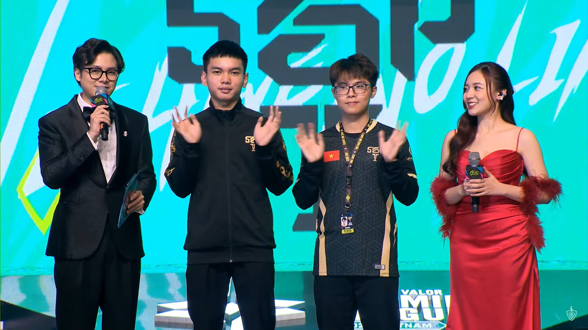 APL: Fish của Saigon Phantom tự tin sẽ 'hủy diệt' Bacon Time | ONE ...