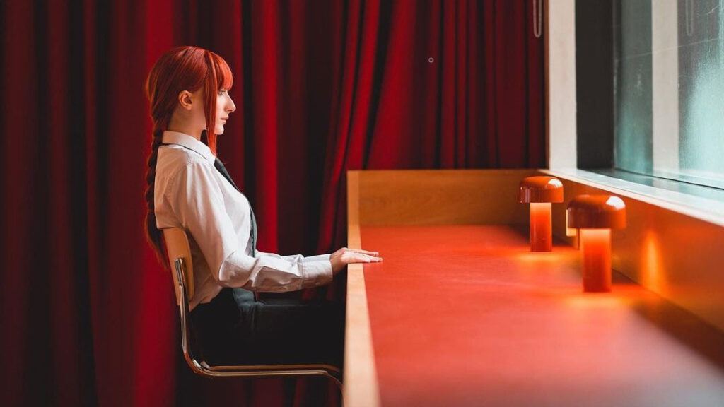 Cosplay: Knite sẽ 'thao túng tâm lý' của bạn trong dáng hình của Makima | ONE Esports Vietnam