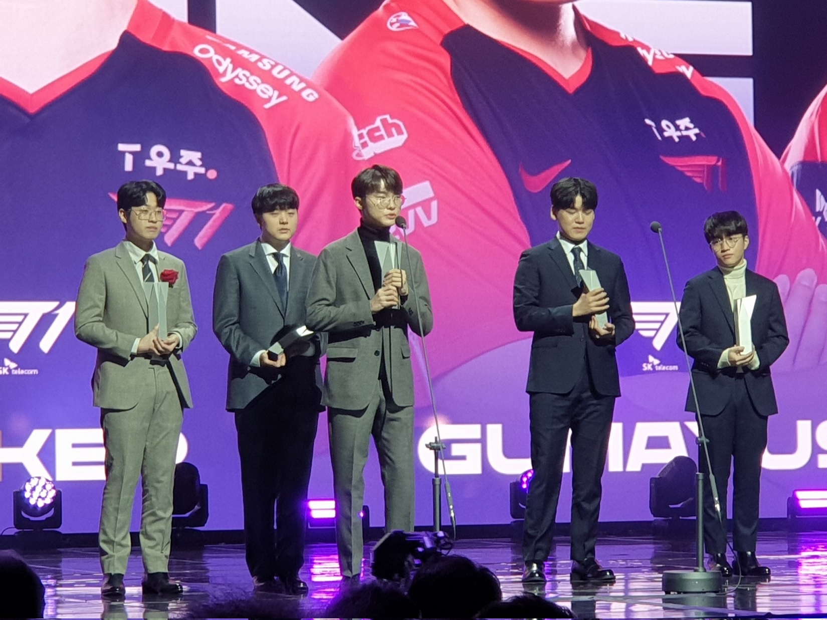 Tổng hợp các giải thưởng của LCK Awards 2022: T1 thắng lớn, tuyển thủ của năm bất ngờ gọi tên ...