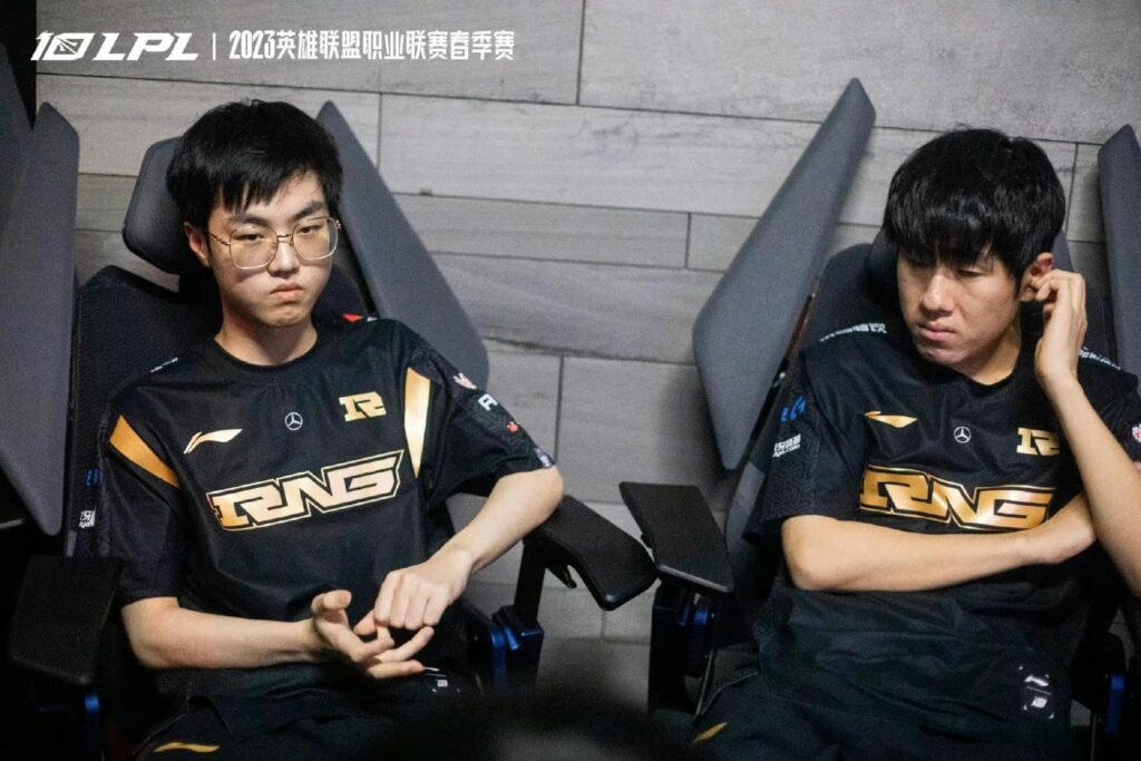 LPL Mùa Xuân 2023: 'Binh đoàn hoàng gia' RNG bất ngờ thua thảm đội hình trẻ Invictus Gaming ...