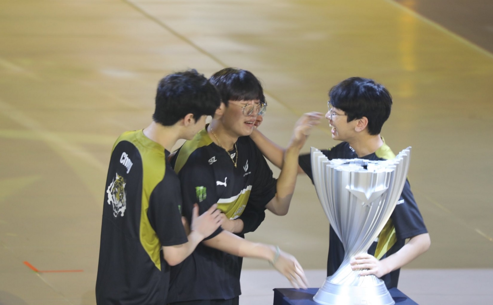 LMHT: Tương tác đáng yêu giữa các tuyển thủ Gen.G và Ruler khiến người hâm mộ cảm... lạnh | ONE ...