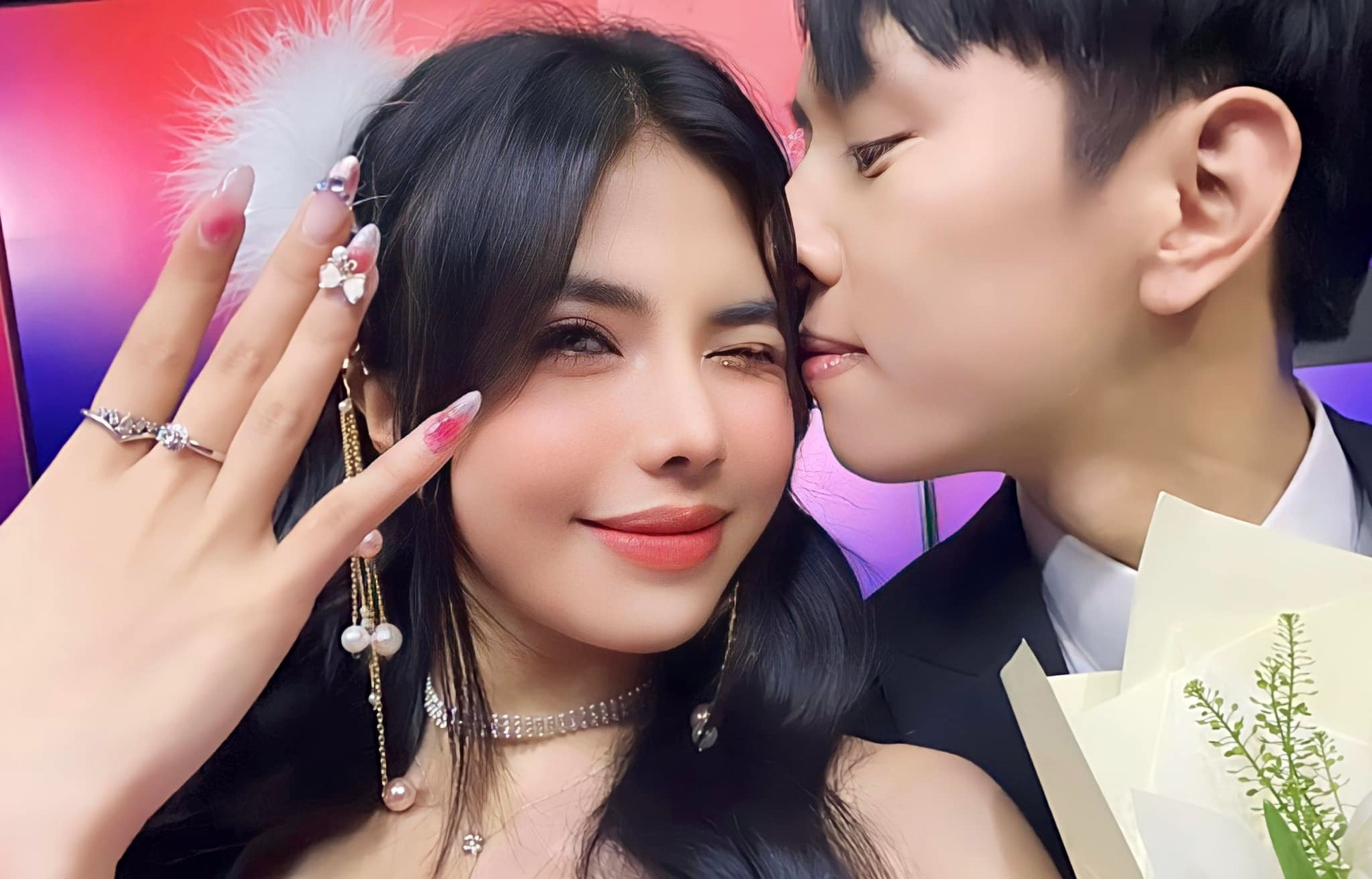 Mai Dora Tung Hint Về đám Cưới Cổ Tích Với Blv Văn Tùng One Esports Vietnam