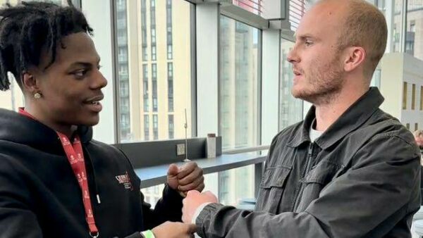 Streamer IShowSpeed bất ngờ bị 1 khán giả tấn công tại chung kết FA Cup ...