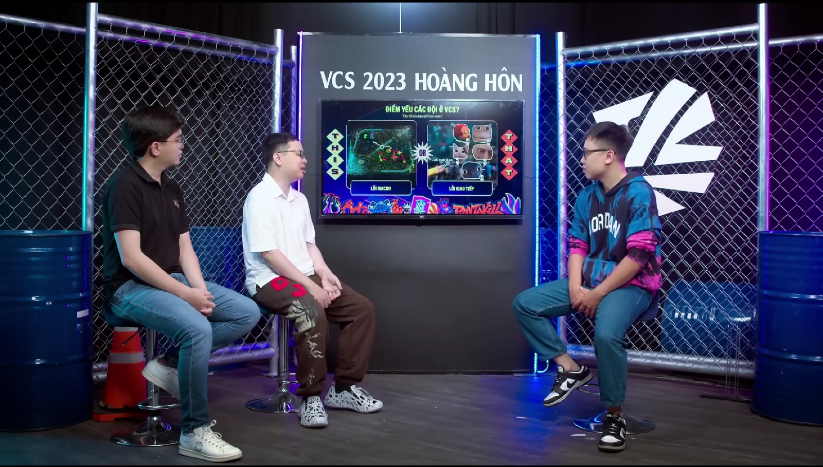 SofM tiết lộ 'điểm yếu' chung của VCS trong talkshow mới nhất cùng Optimus | ONE Esports Vietnam