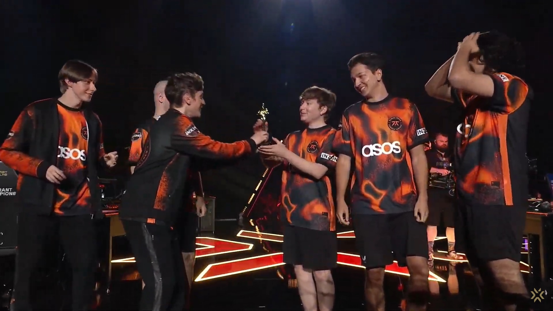 Valorant Champions 2023: Nội chiến các khu vực, EDG chật vật giành vé ...