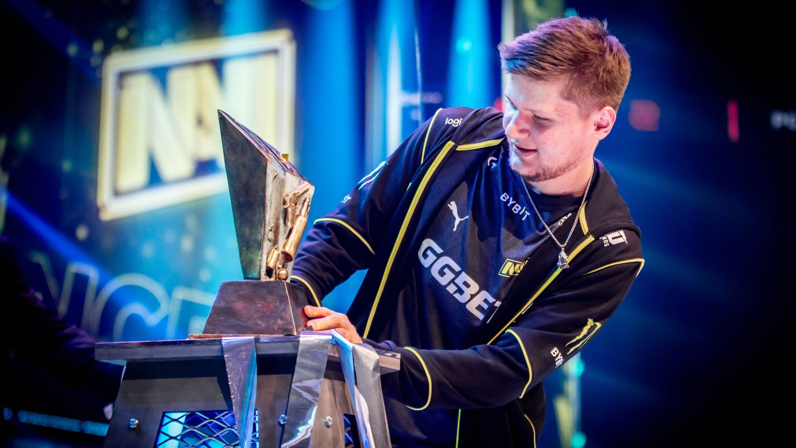 Huyền thoại CS:GO s1mple tạm nghỉ thi đấu, không quên 'đá xéo' CS2 ...