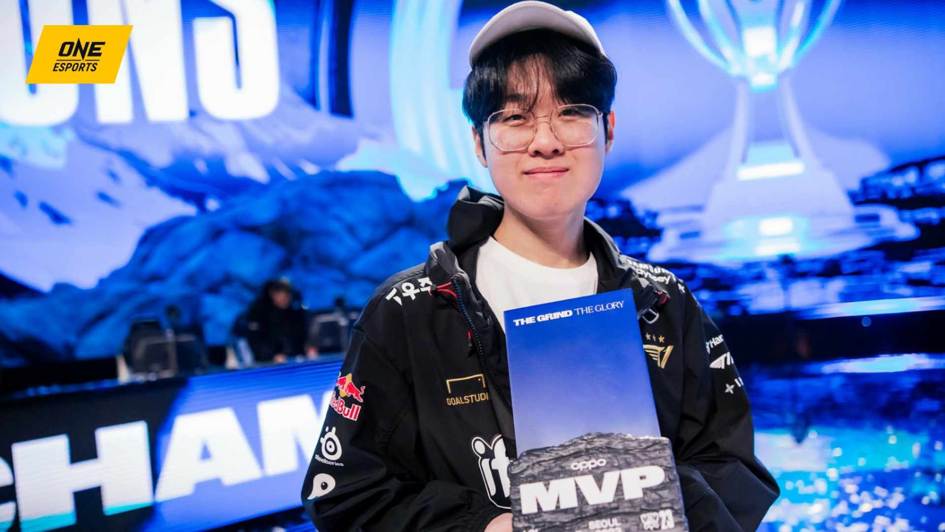 CKTG 2023: T1 Zeus trả lời khiêm tốn sau khi trở thành MVP trẻ tuổi nhất trong một trận chung ...