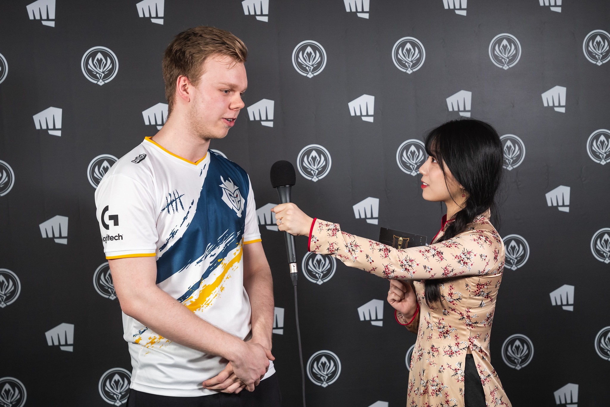 Độc quyền: Hơn cả một phiên dịch viên, gương mặt thân quen của LCK ...