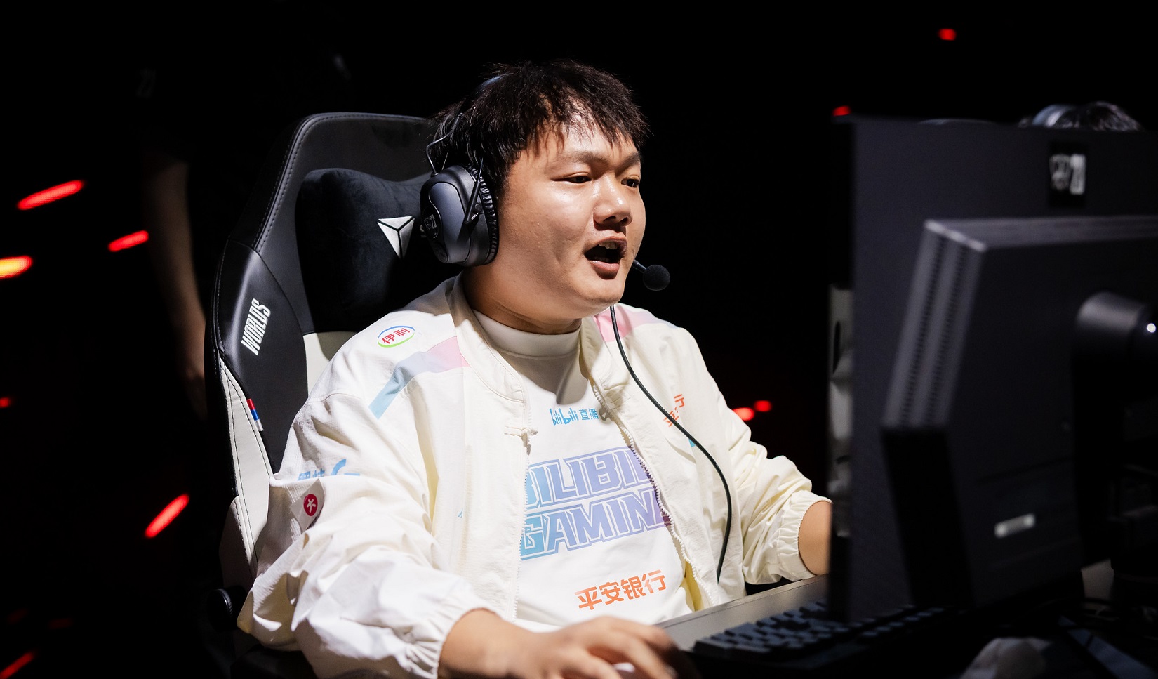 CKTG 2023: Yagao đến BLG 'dưỡng già' nhưng dòng đời xô đẩy không cho phép điều đó | ONE Esports ...