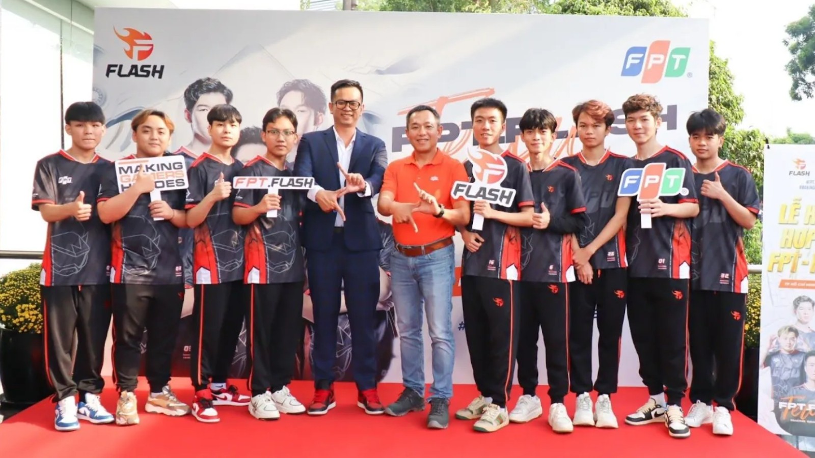 Team Flash công bố hợp tác chiến lược cùng FPT Telecom, hứa hẹn mang đến những trải nghiệm mới ...