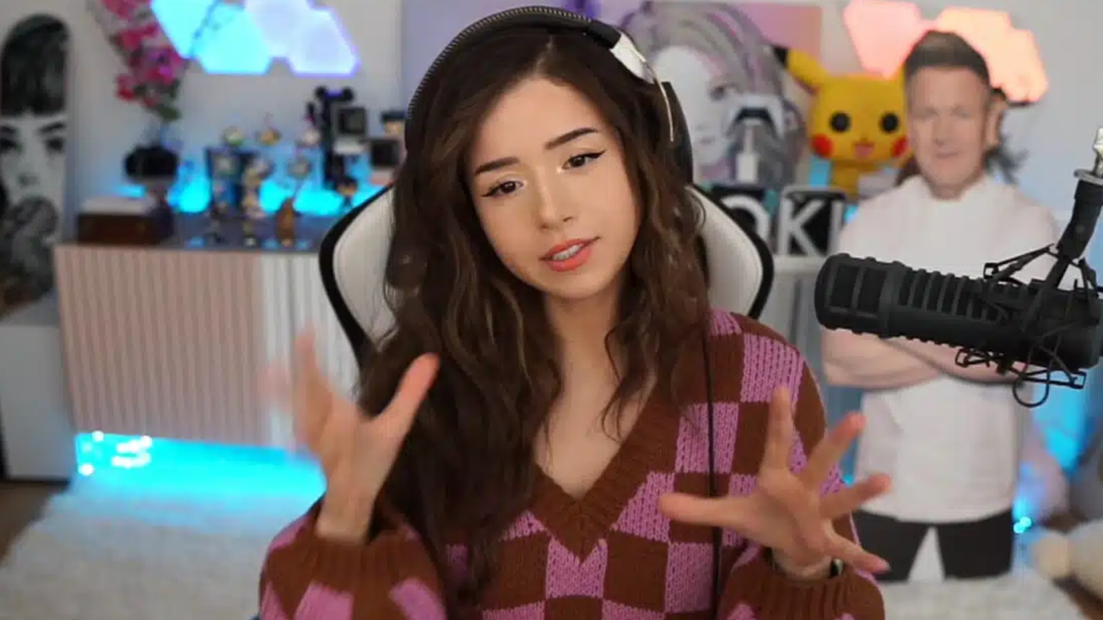 YouTube hay Tiktok? Pokimane hé lộ nền tảng kiếm tiền đỉnh nhất cho các ...