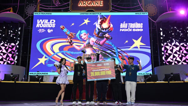 Hơn 7000 fan LMHT được đắm chìm trong thế giới Arcane ngoài đời thật | ONE Esports Vietnam