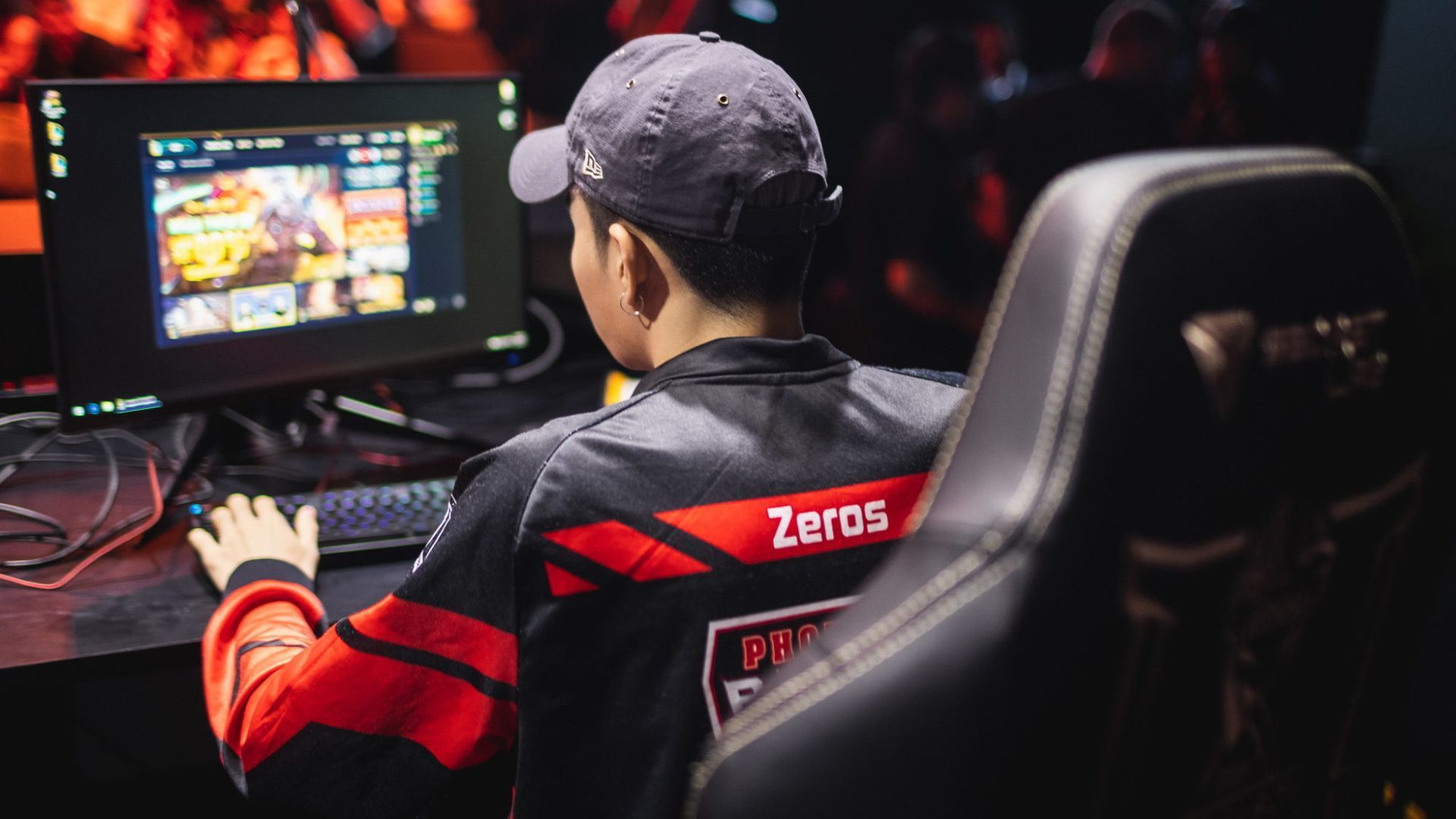 Đỉnh điểm vụ chuyển nhượng Zeros, HLV Tinikun bực tức công kích PVB ...