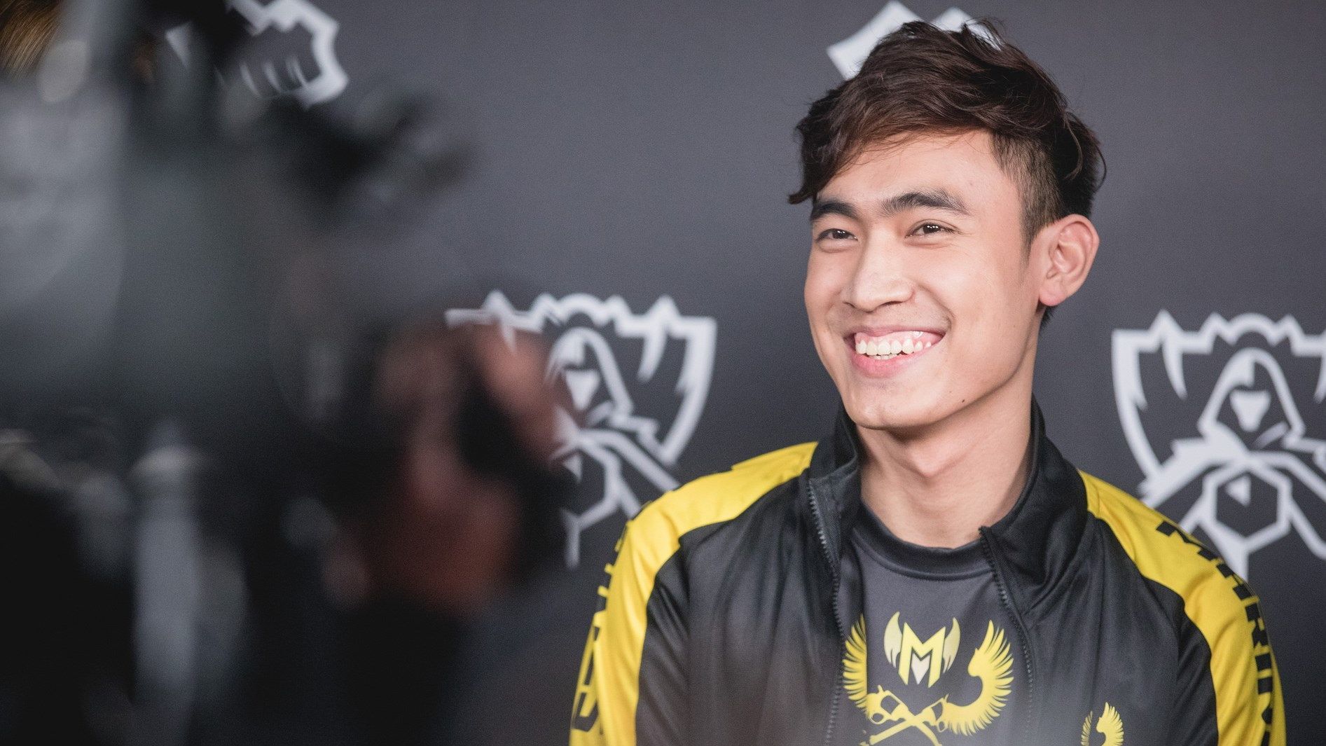 Levi lộ rõ ý đồ trở về Việt Nam thi đấu sau những status đầy ẩn ý | ONE ...