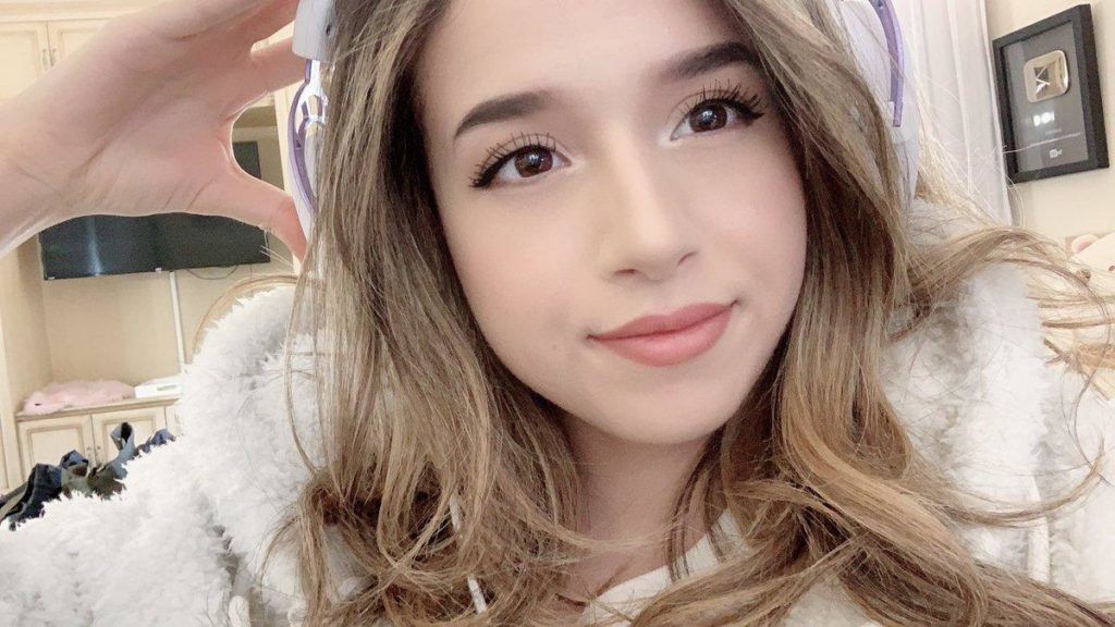 Hot streamer Pokimane đạt 3 triệu người theo dõi trên Twitch | ONE ...