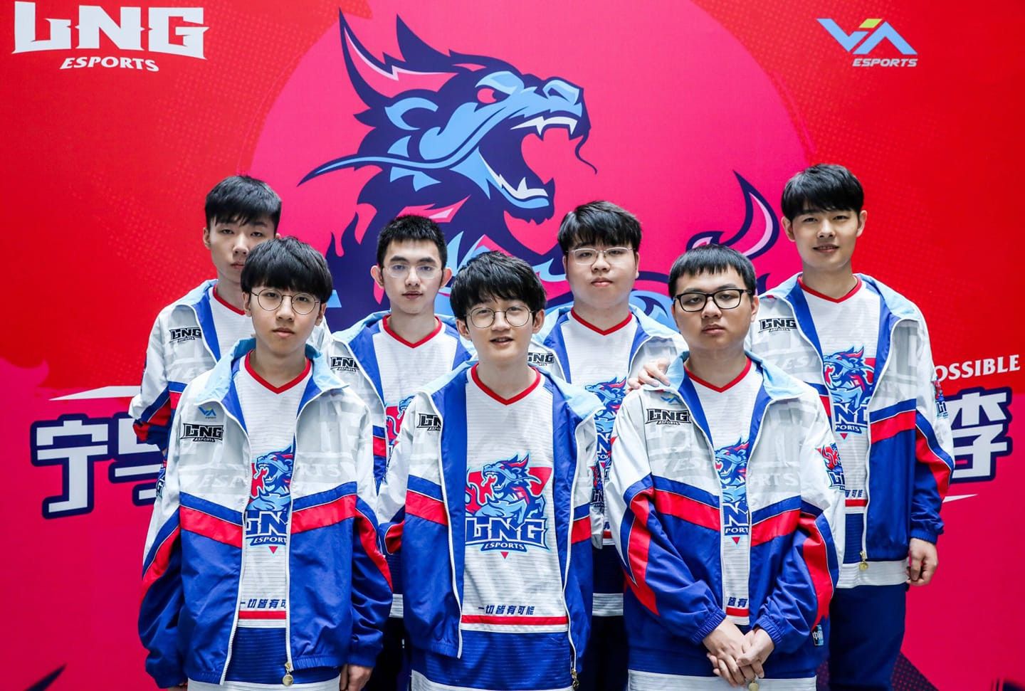 LNG nối dài mạch thắng nhưng fan bắt đầu thấy... lo cho Sofm | ONE ...