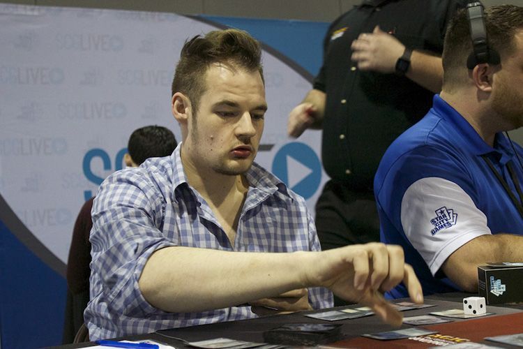 Streamer điển trai bị bắt vì nghi án quấy rối tình dục | ONE Esports ...