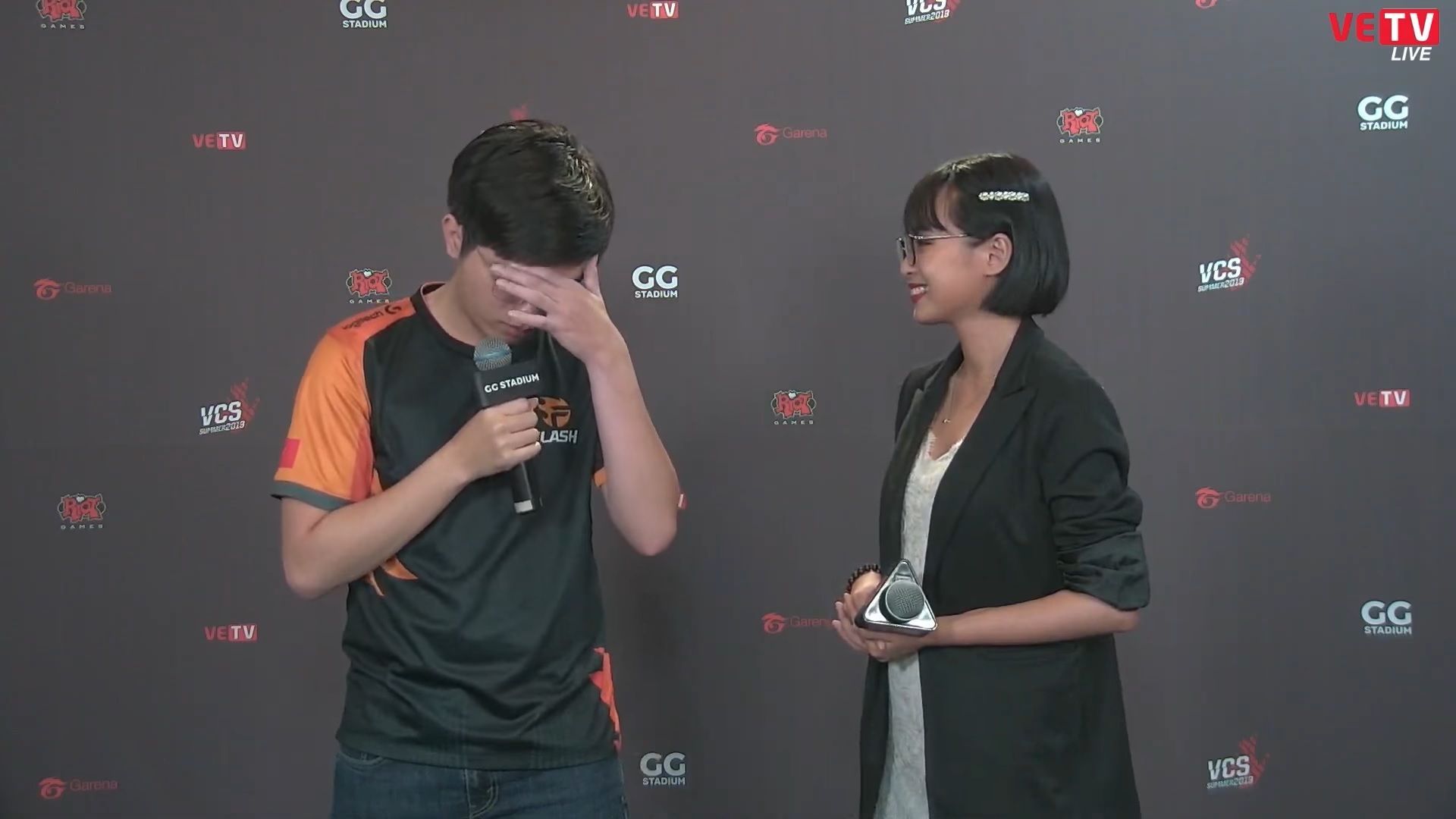 Rơi lệ khi nhắc về Slayder, Optimus bị chỉ trích... giả tạo | ONE ...