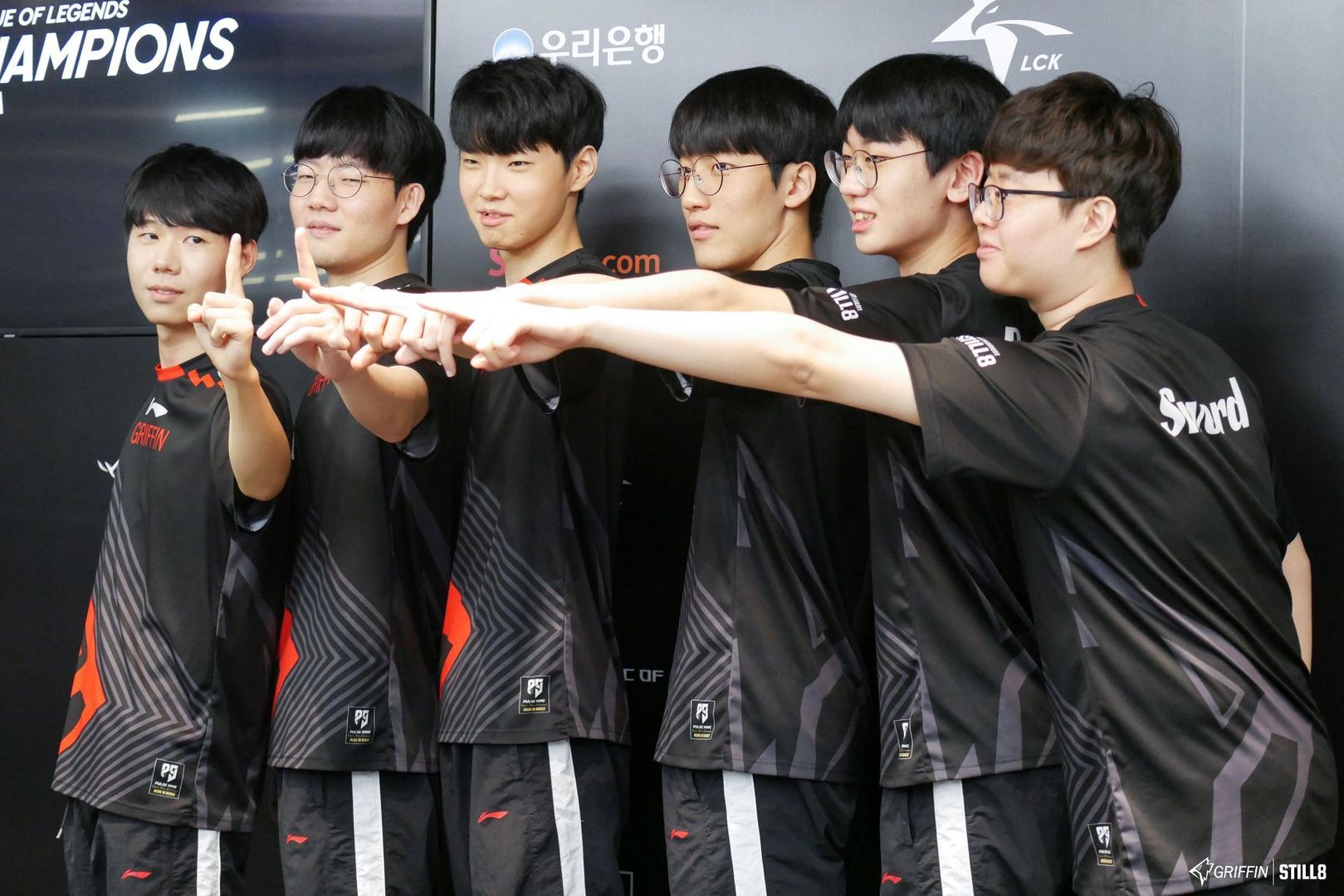 Griffin: Những đứa trẻ luôn biết cách đứng dậy sau vấp ngã | ONE ...