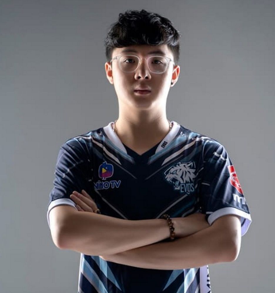 Noway chính thức giã từ đấu trường chuyên nghiệp để về làm ''thầy giáo ...