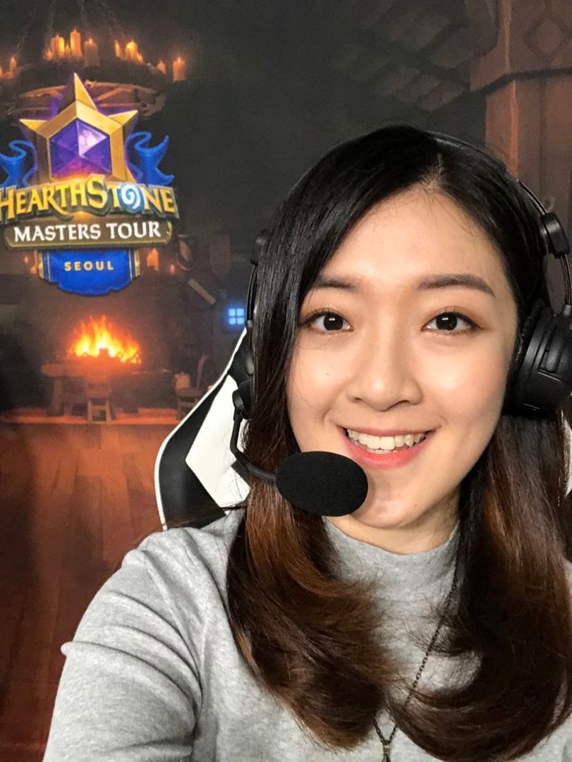SEA Games 30: Fan hâm mộ tò mò về Jia - Nữ tuyển thủ Hearthstone của ...