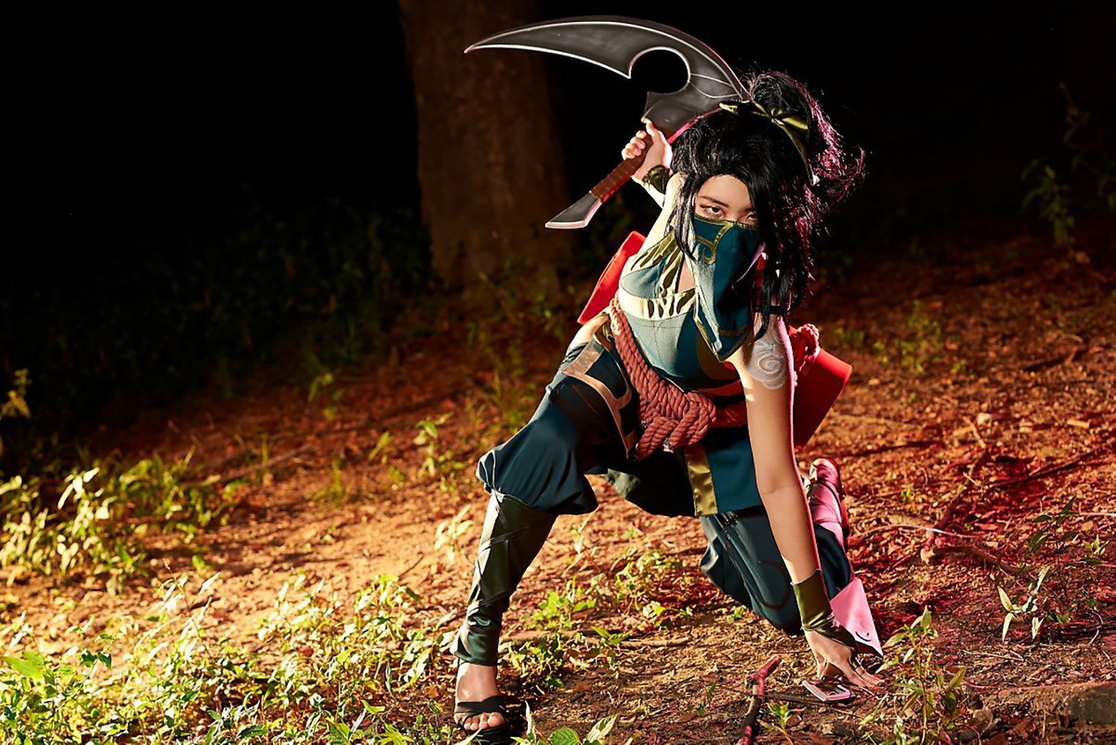 LMHT: Akali bước ra đời thực trong những bức ảnh cực ngầu đến từ ...