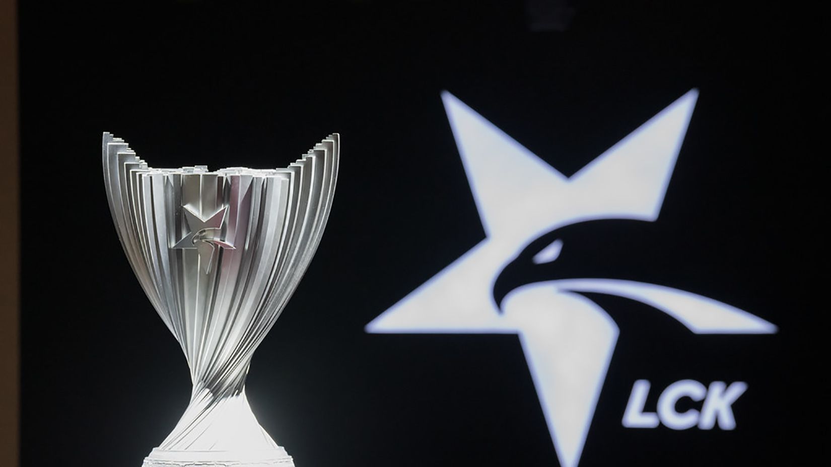 LCK Mùa Hè 2020 tung ra Teaser cực ngầu với phiên bản Anime của các ...