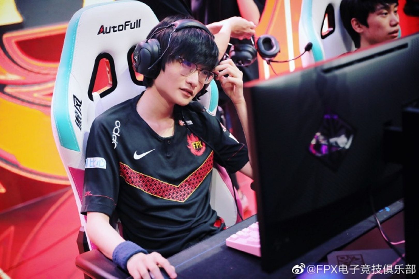 [LPL] Tian có động thái mới, tương lai tại FunPlus Phoenix dần sáng tỏ ...