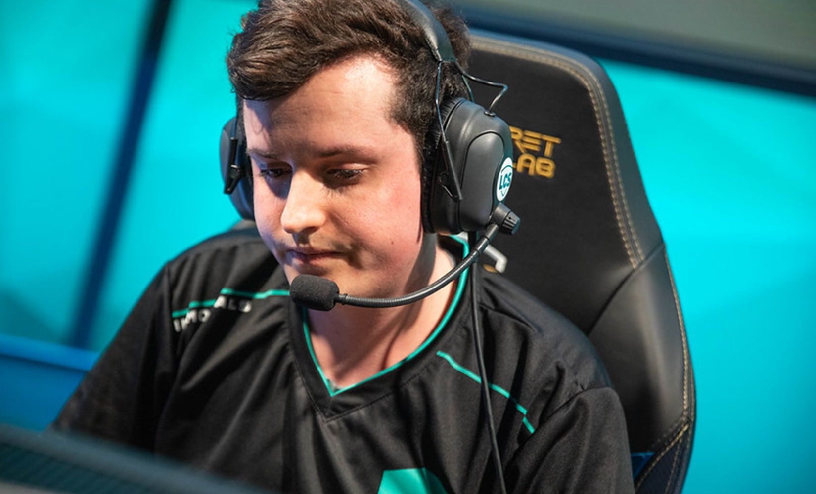 LCS: Phong độ thảm hại, sOAZ cùng 3 đồng đội bị Immortals thẳng tay ...