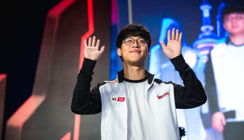Smeb giải nghệ: Khi sự nghiệp còn nhiều điều dang dở | ONE Esports Vietnam