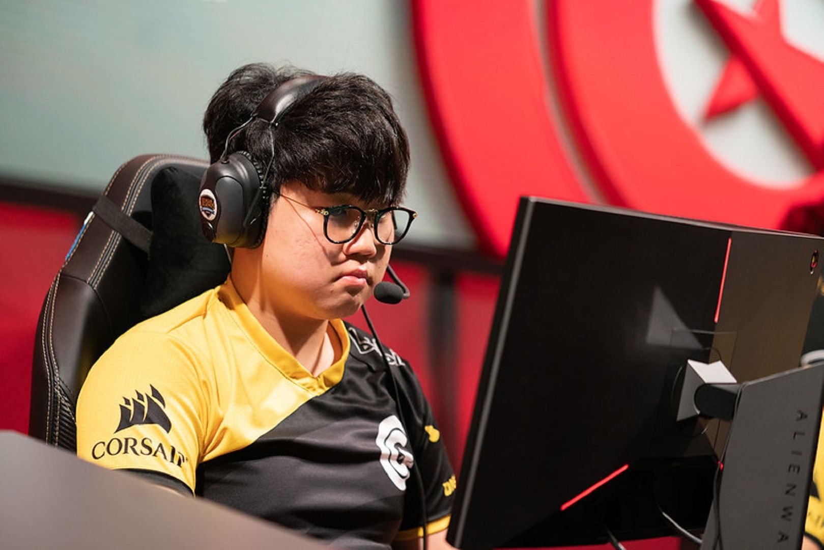 Huni trở thành một phần của 'dải ngân hà' TSM | ONE Esports Vietnam