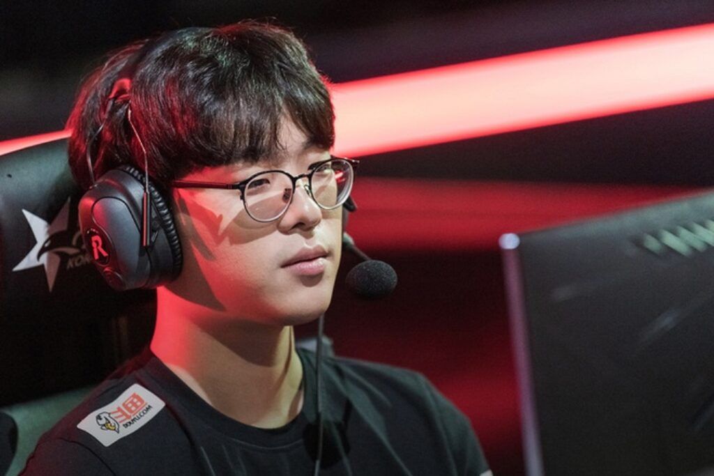 Smeb: 'Nếu thời gian quay trở lại tôi cũng sẽ không gia nhập SKT' | ONE Esports Vietnam