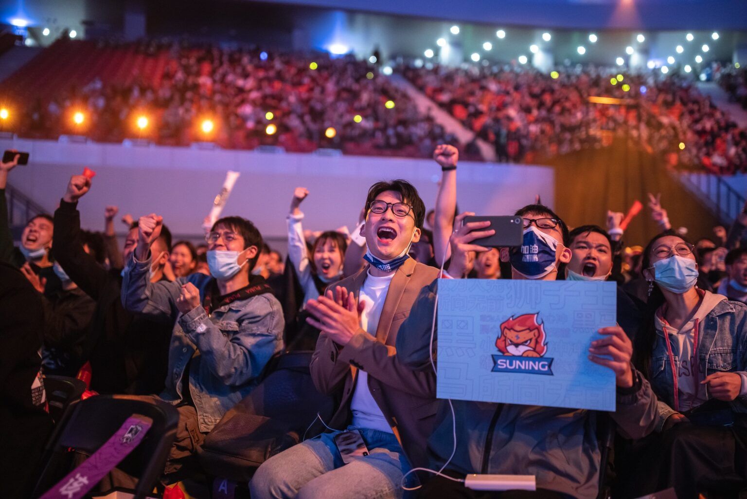 Suning chuẩn bị đổi chủ, tương lai của SofM và những người đồng đội sẽ ...